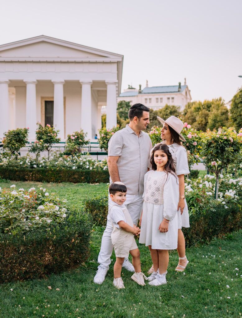 Families | Virag Horvath